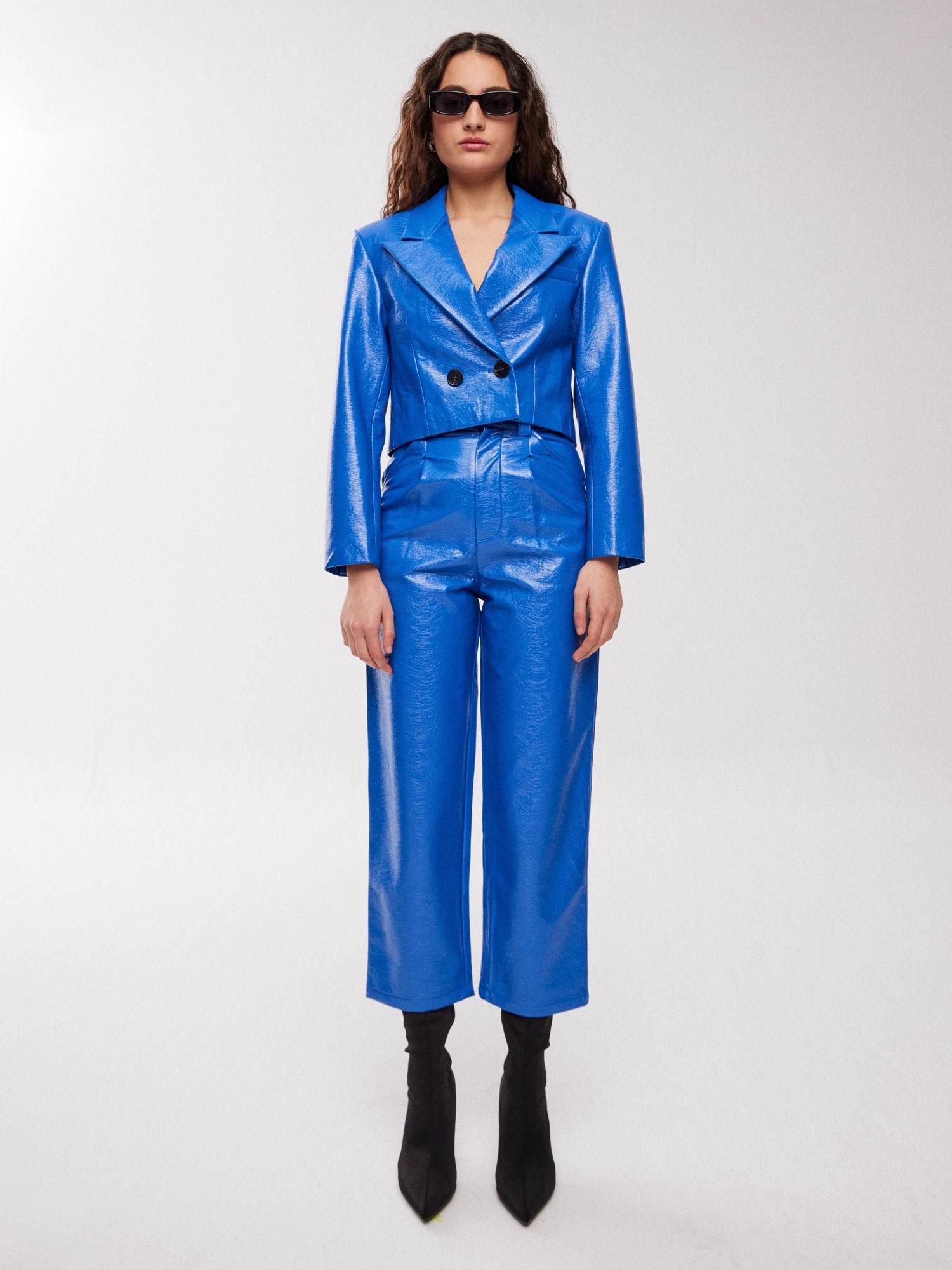 mioh | DEAN BLUE - Pantalón pegged azul tendencia fw23 street style – MIOH